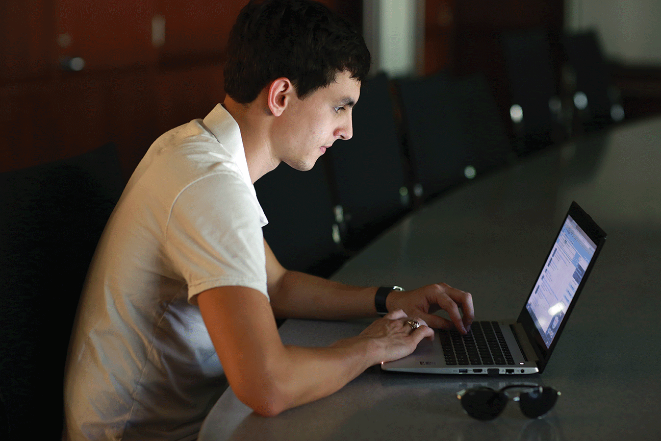 Nine Questions of Undergraduate Research - TCU Magazine